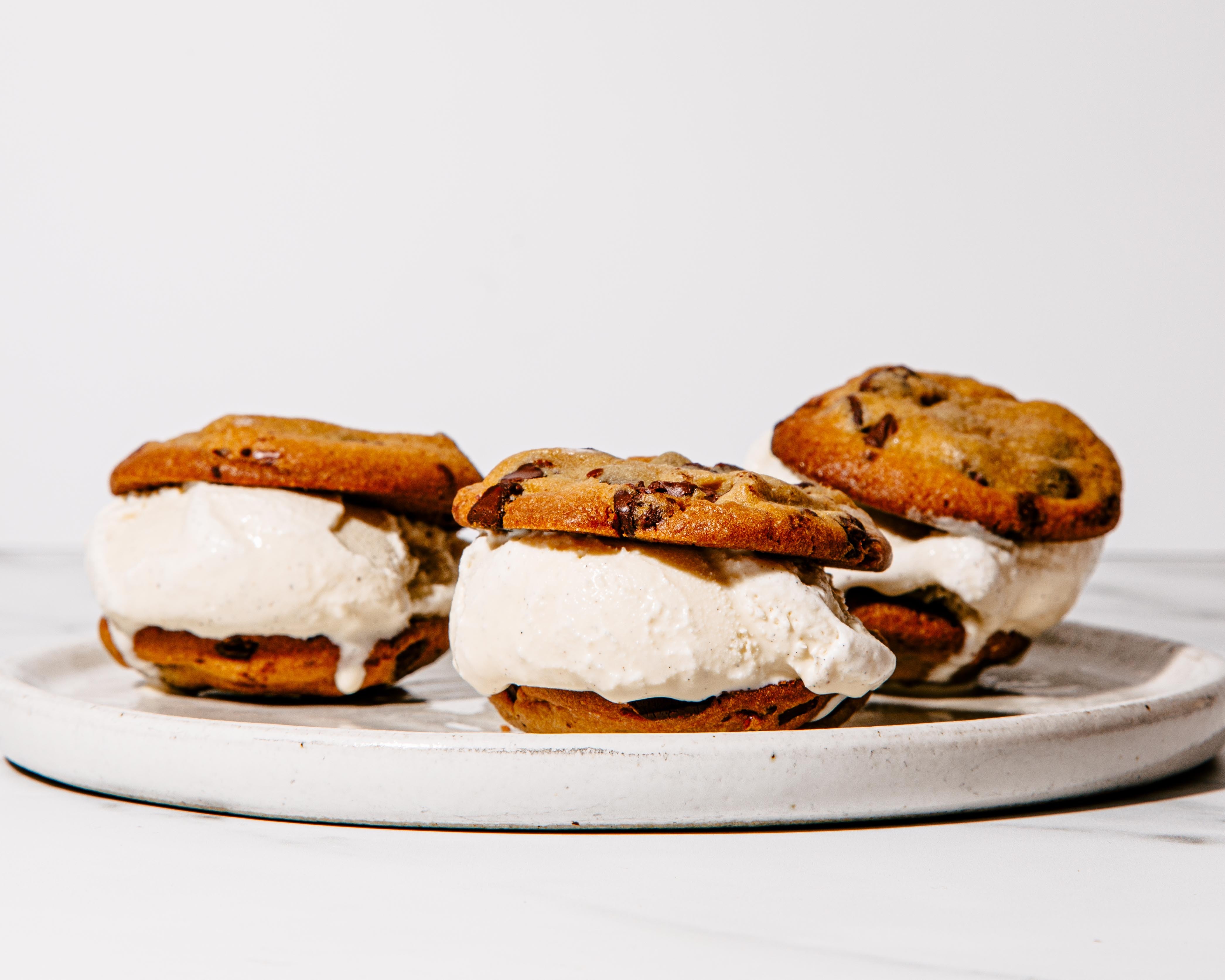 Ice Cream Cookie Sandwiches - Quantity 1-4 Ice Cream Sandwiches — Brava ...